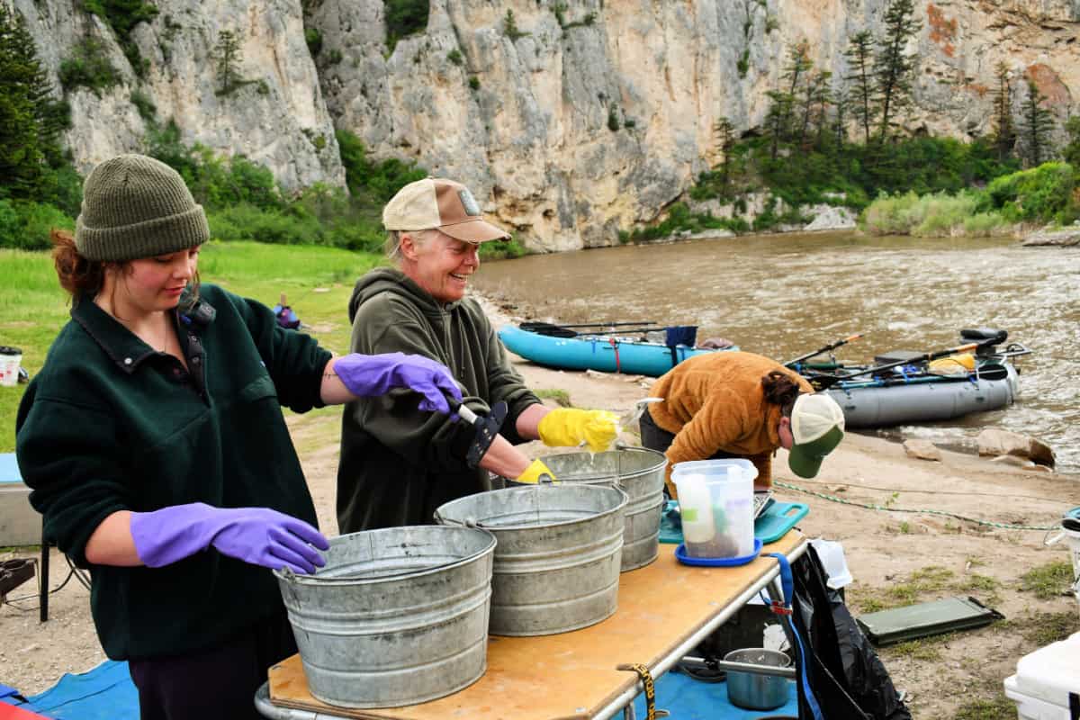 How to Wash Dishes in River Camp - RiverBent